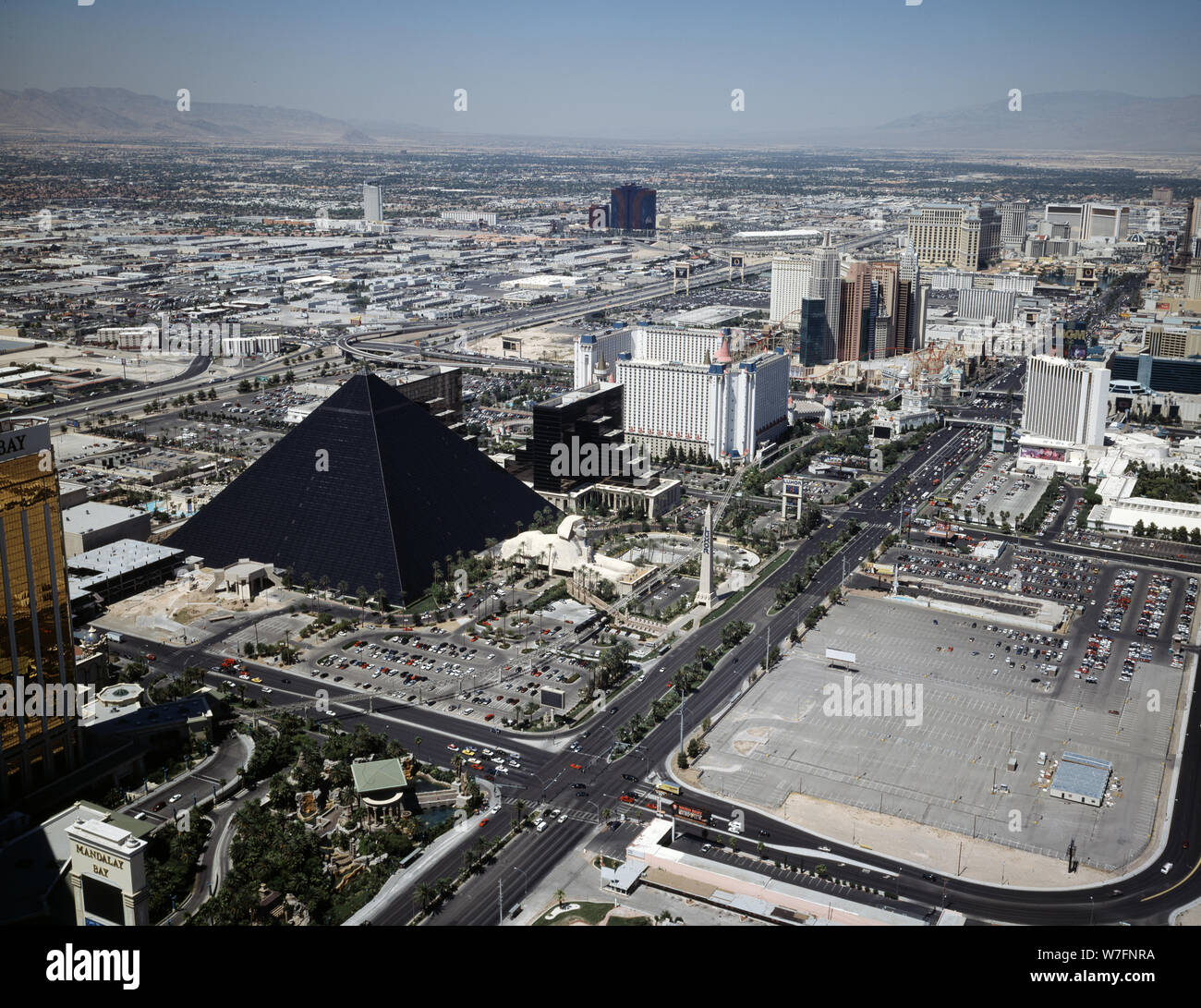 The luxor, las vegas pyramid aerial hi-res stock photography and images ...