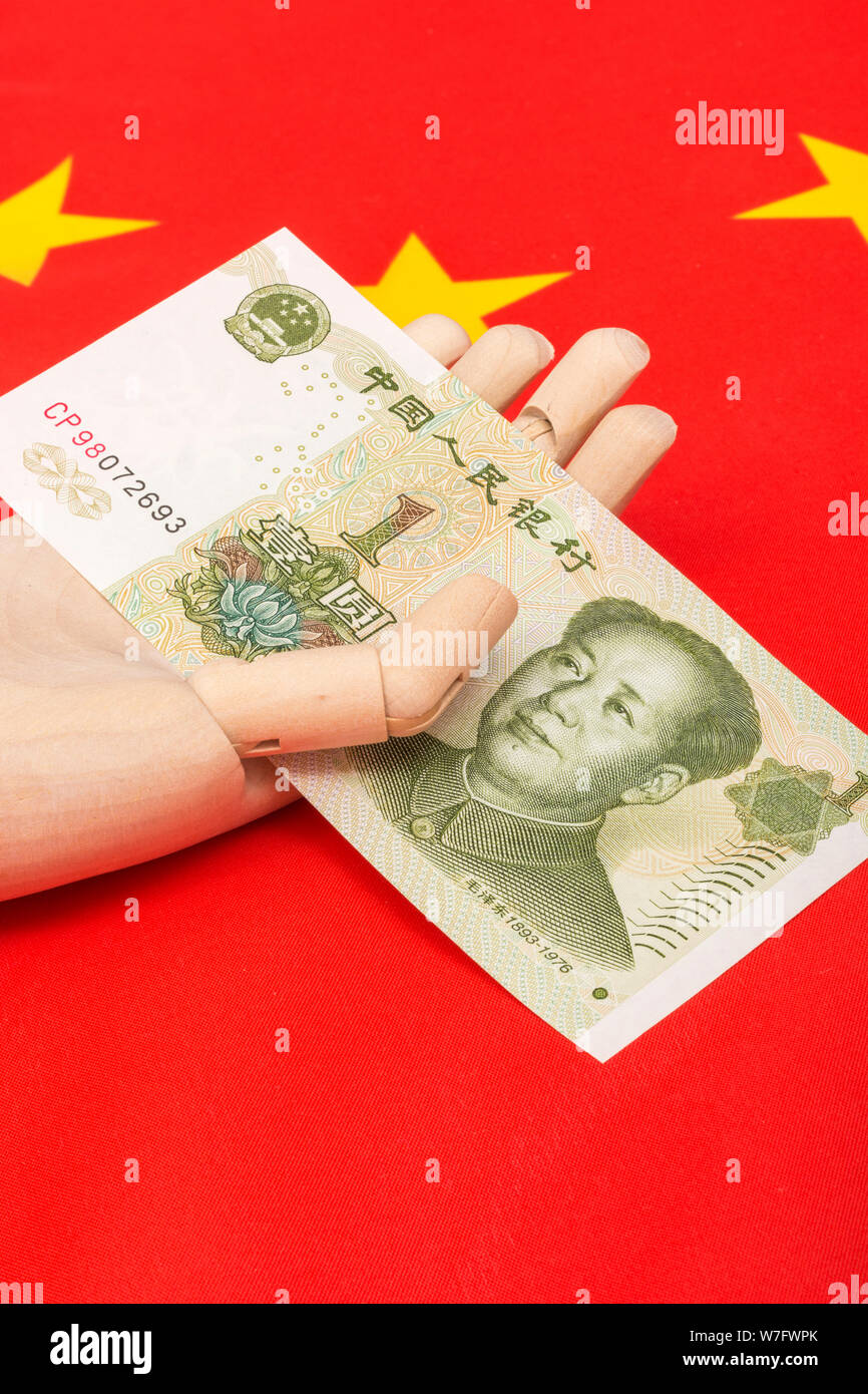 Hand Yuan Banknote High Resolution Stock Photography and Images - Alamy