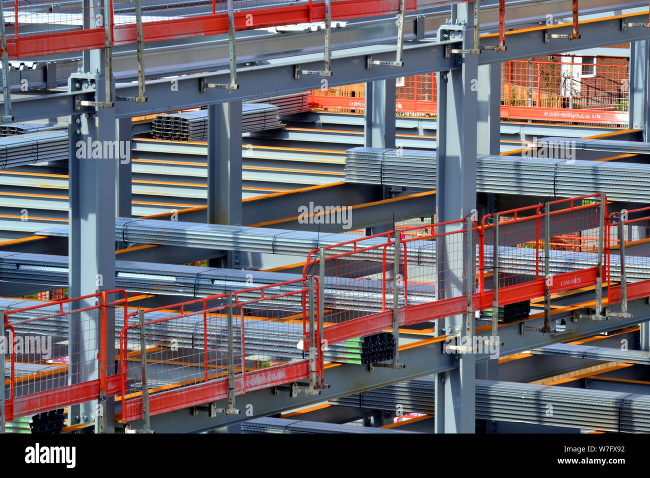 Deck construction hi-res stock photography and images - Alamy