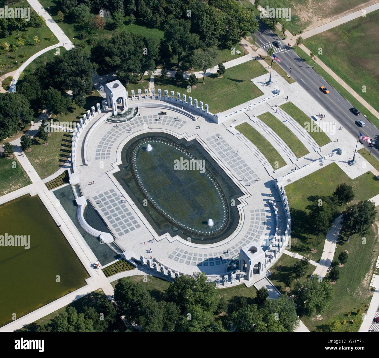 Aerial view of the World War II memorial, Washington, D.C Stock Photo ...