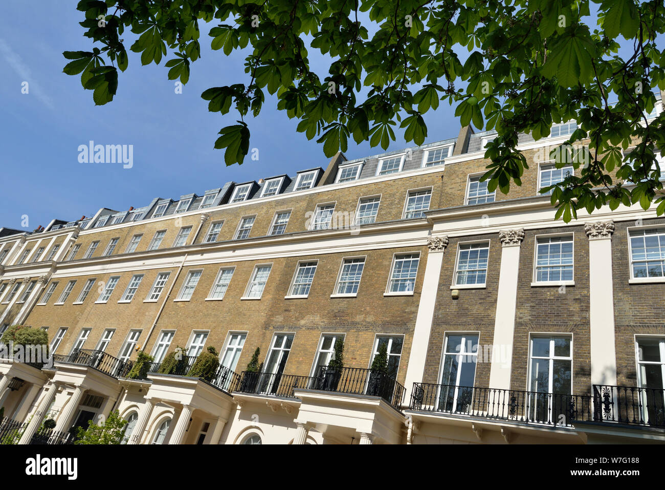 Belgravia square hi-res stock photography and images - Alamy