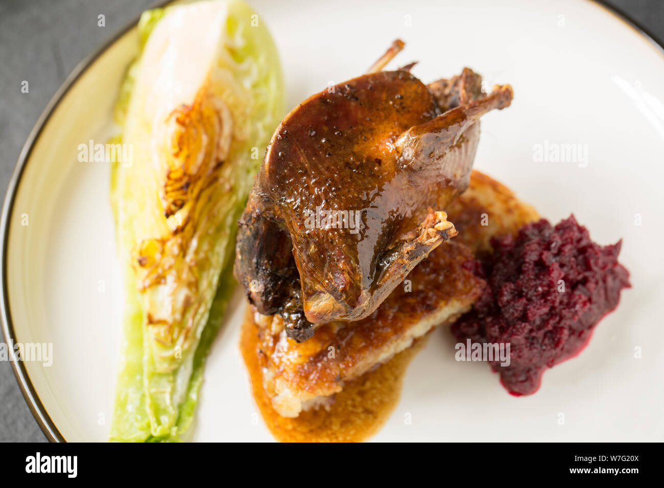 Roast wood pigeon hi-res stock photography and images - Alamy