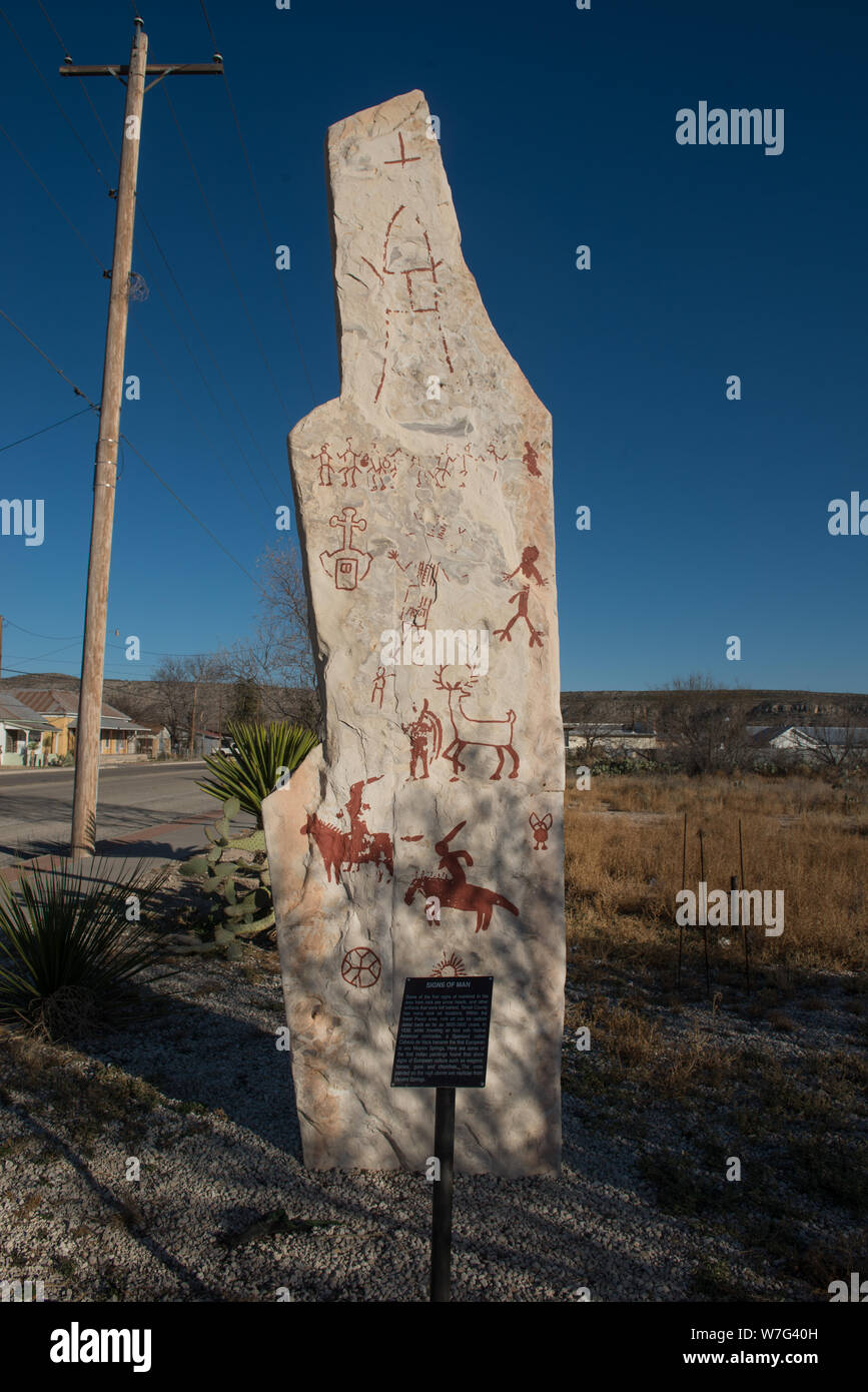 Trans pecos rock art hi-res stock photography and images - Alamy