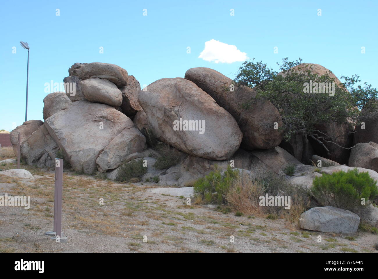 Mountain boulders hi-res stock photography and images - Alamy