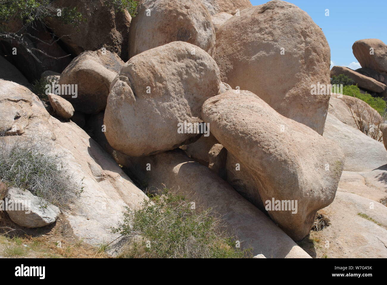 Incredible mountain scenery hi-res stock photography and images - Alamy