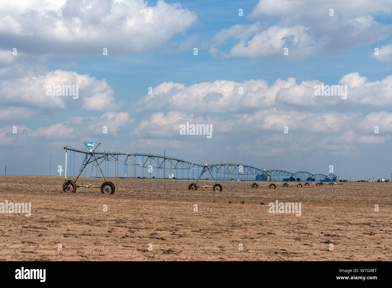Irrigation crawler hi-res stock photography and images - Alamy