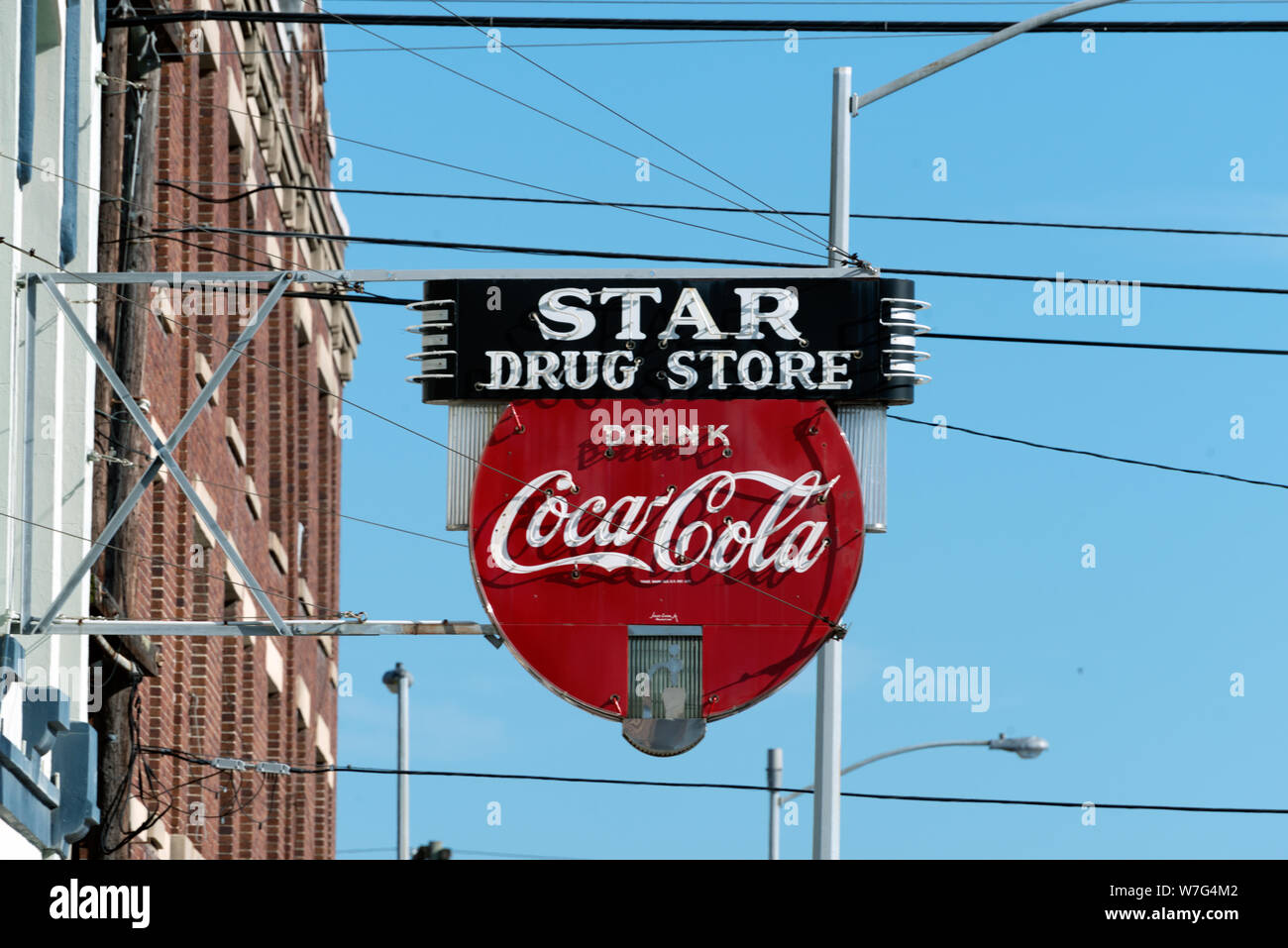 Drug store coca cola sign hi-res stock photography and images - Alamy