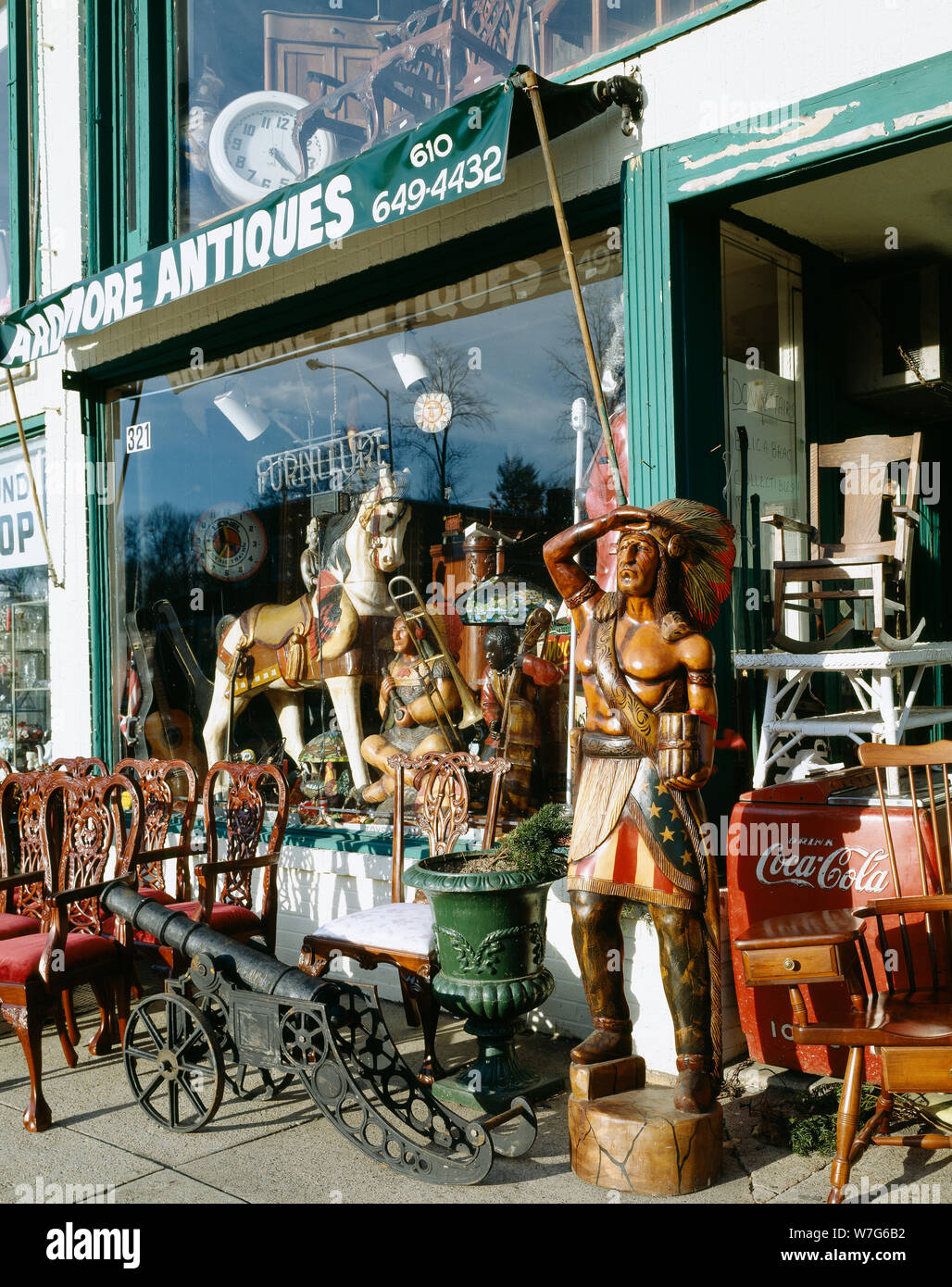 Philadelphia shop hi-res stock photography and images - Alamy