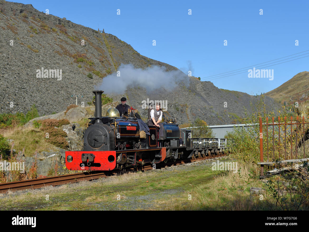 Wales slate quarry railway hi-res stock photography and images - Alamy