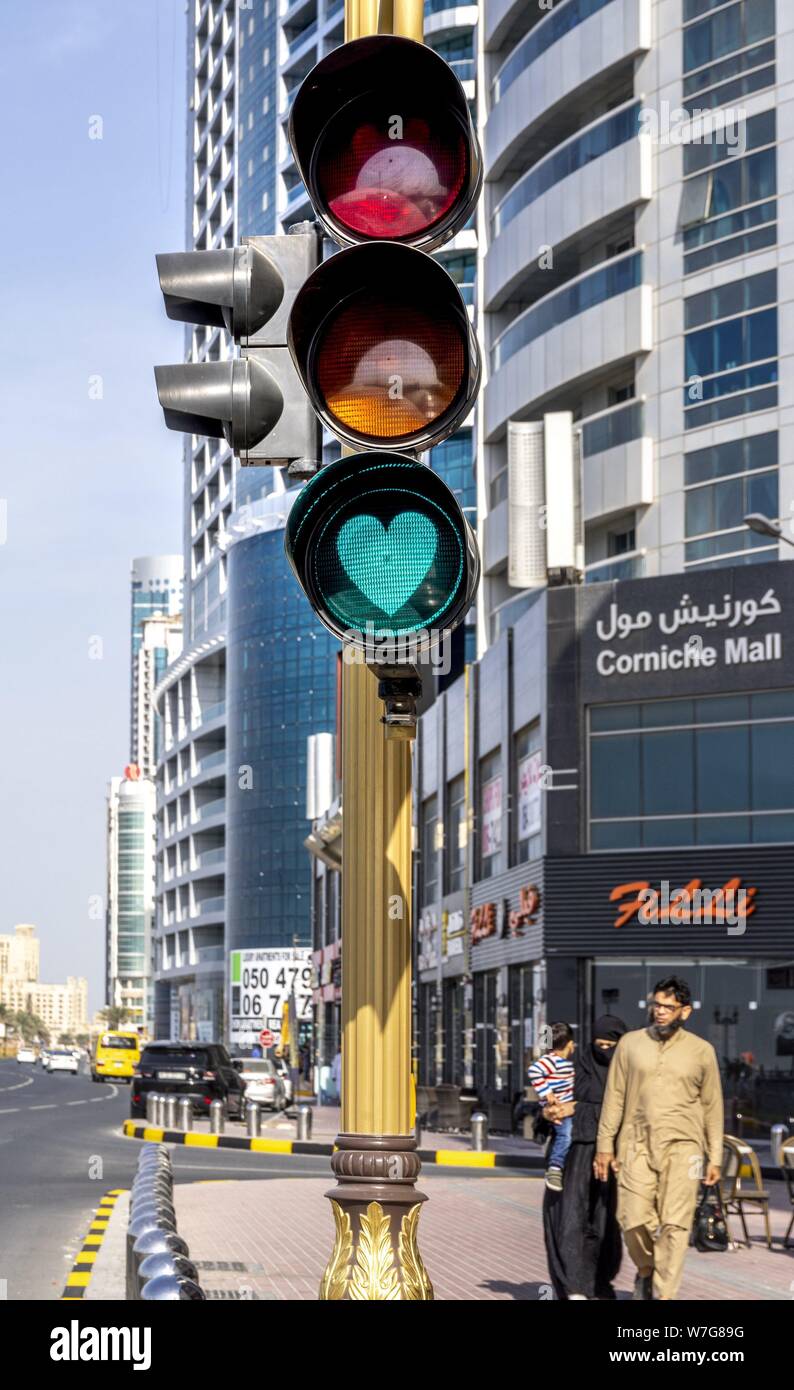Unusual traffic signal hi-res stock photography and images - Alamy