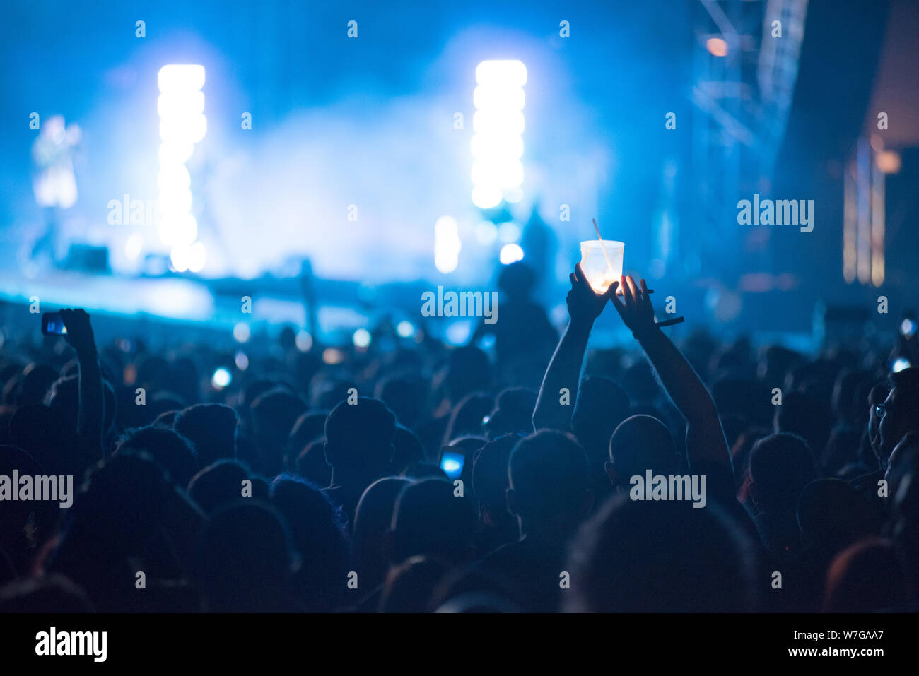 Bring me the horizon fans hi-res stock photography and images - Alamy