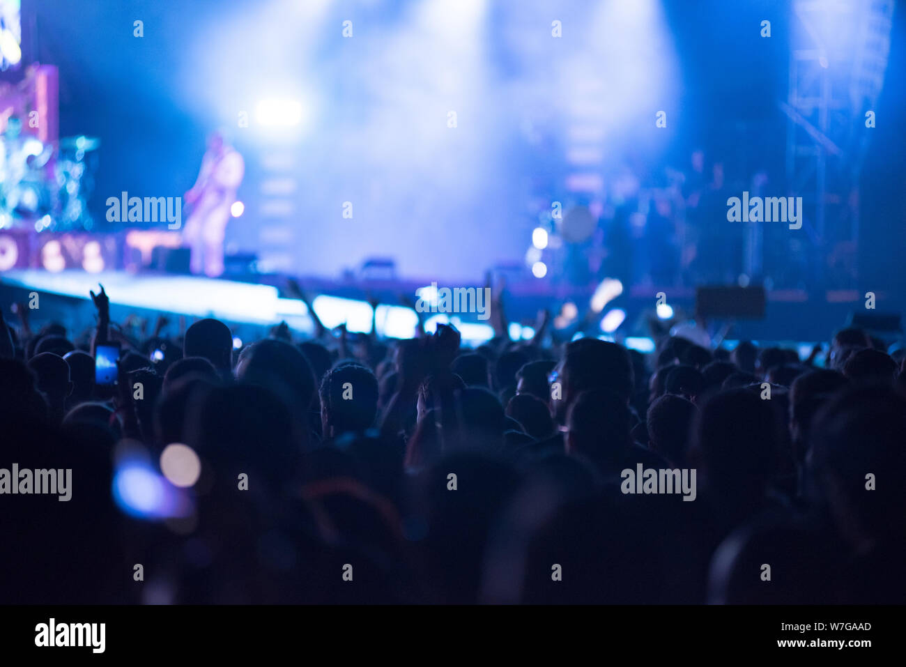 Bring me the horizon fans hi-res stock photography and images - Alamy