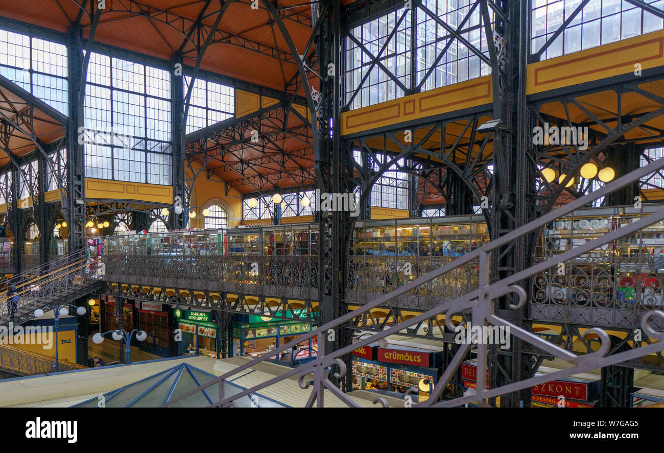 Budapest, Hungary - 24 March, 2018: Interior of the famous Great Market ...