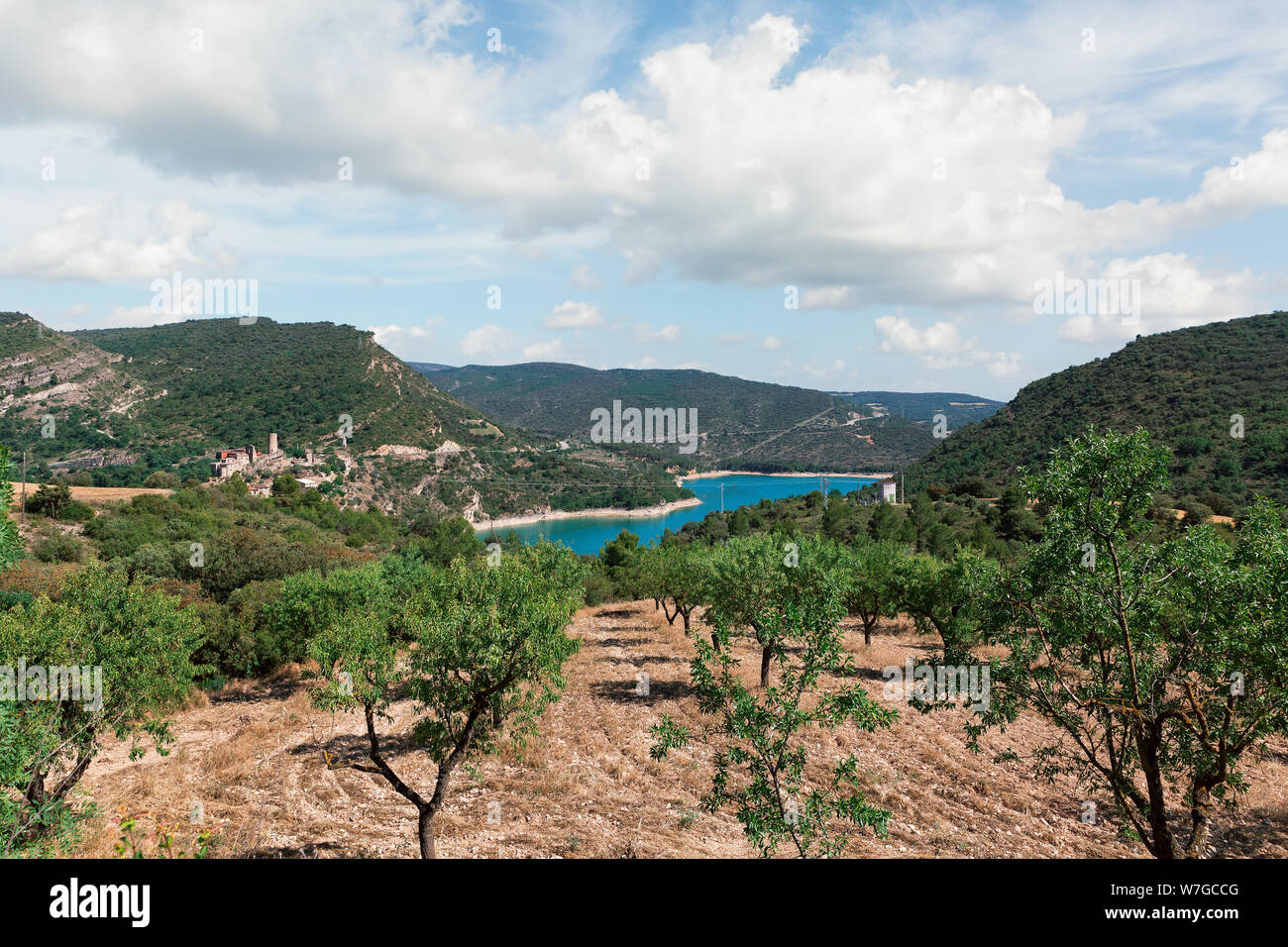 Pyrenees lake hi-res stock photography and images - Alamy