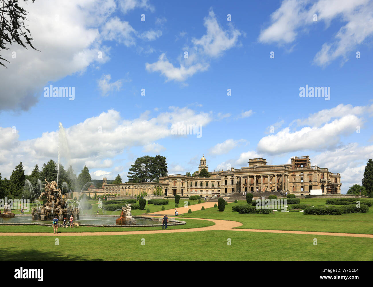 Stately home ruins hi-res stock photography and images - Alamy