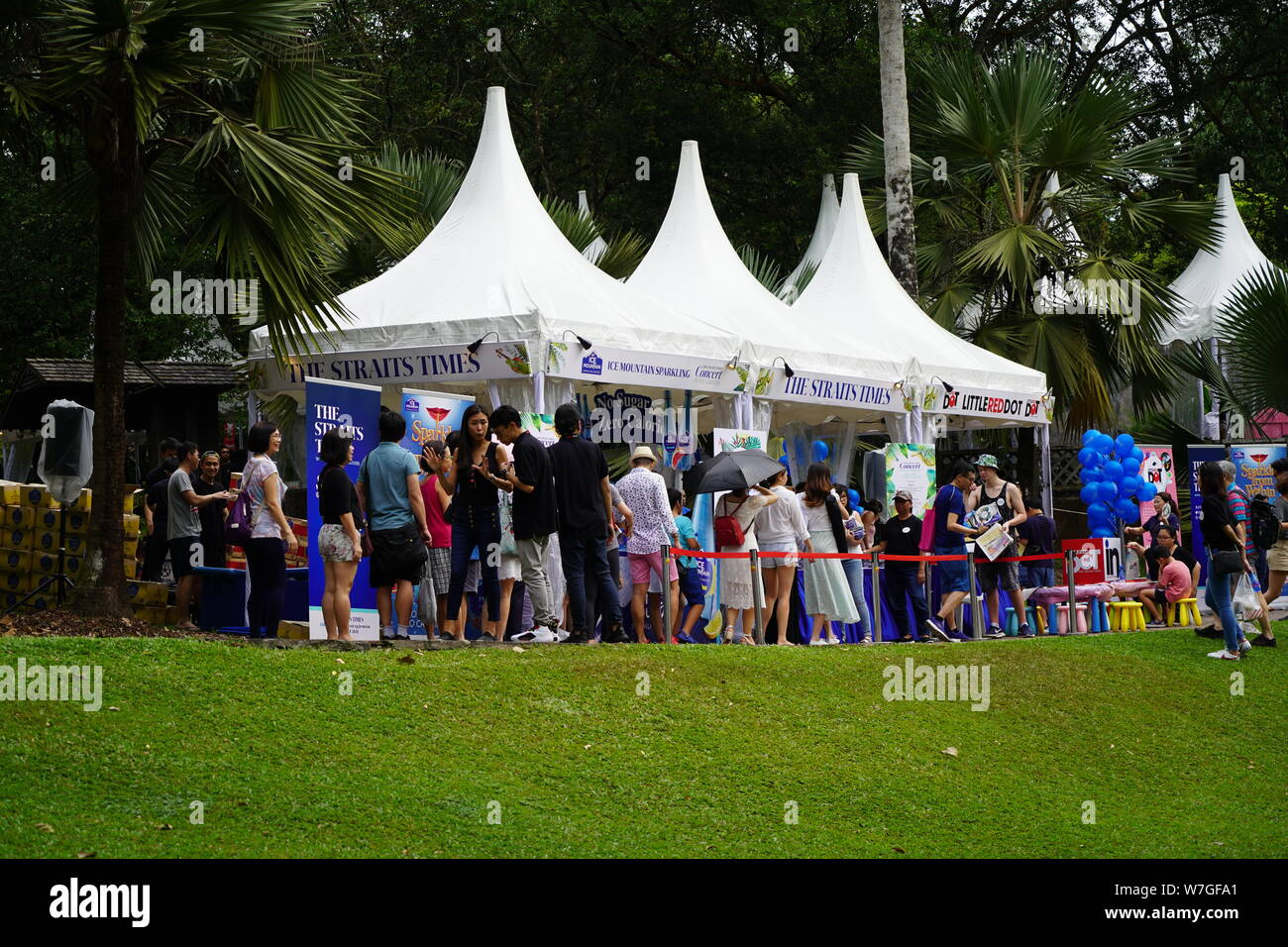 Public Gathering Stock Photos & Public Gathering Stock Images - Alamy