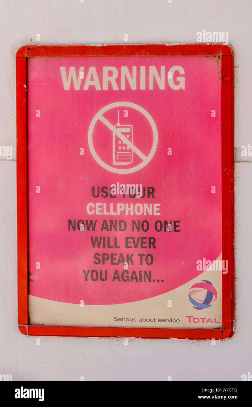 No cell phones sign hi-res stock photography and images - Alamy