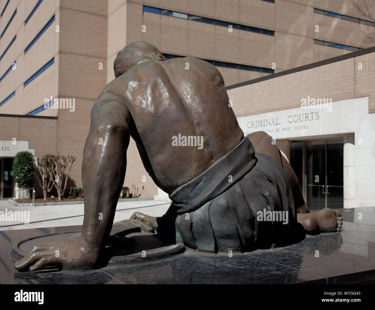 Art outside the Alabama Criminal Justice Center, Birmingham, Alabama ...