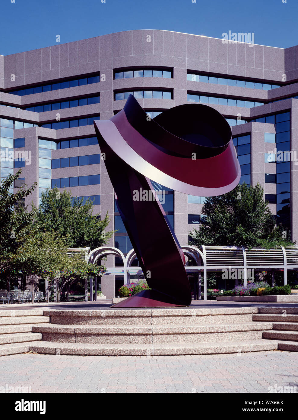 Building of crystal hi-res stock photography and images - Alamy