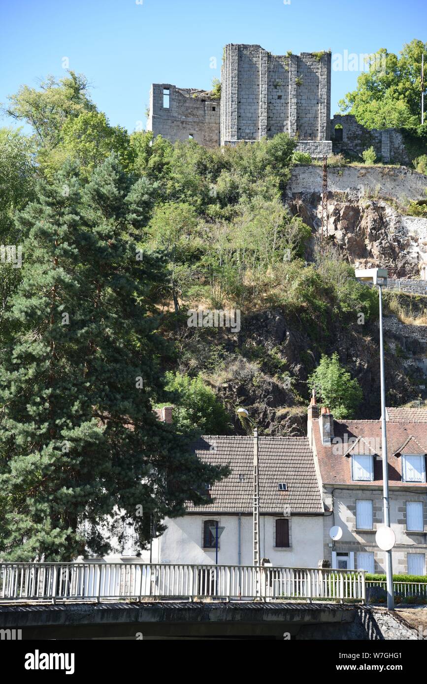 The tapestry capital of Aubusson on the River Creuse, Nouvelle ...