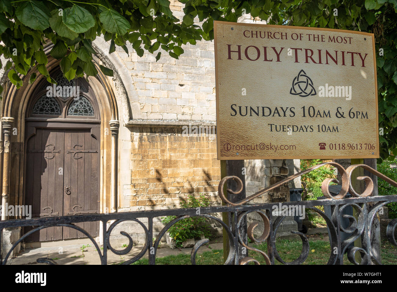 Holy Trinity Church on Oxford Road, Reading, Berkshire, UK Stock Photo ...