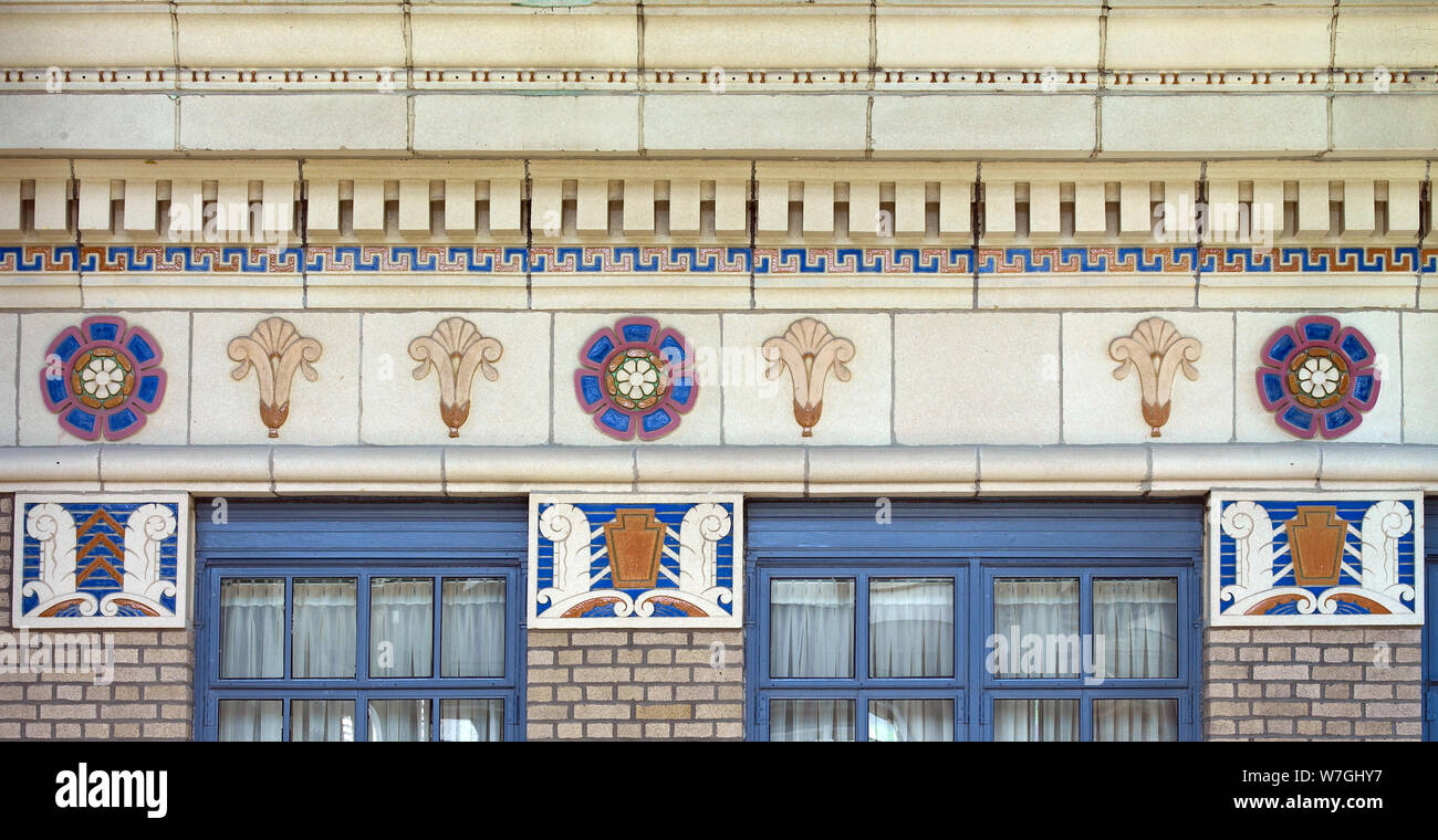 Atrium detail, Robert J. Nealon Federal Building and U.S. Courthouse ...
