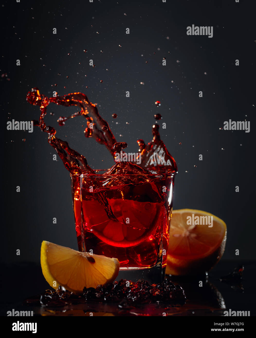 Cola glass lemon falling hi-res stock photography and images - Alamy