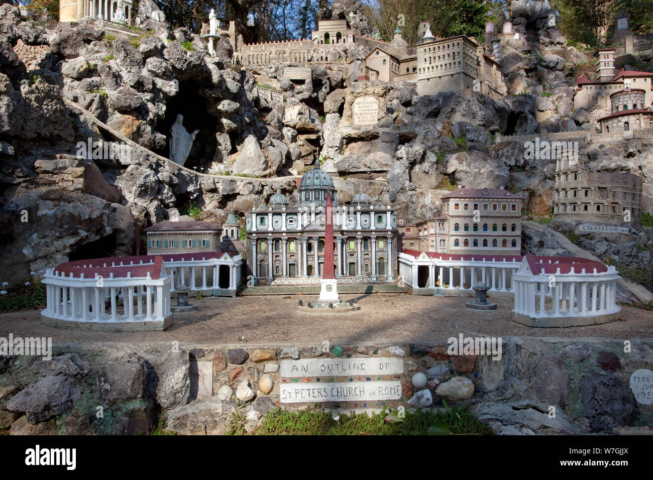 Ave Maria Grotto, Cullman, Alabama Stock Photo - Alamy