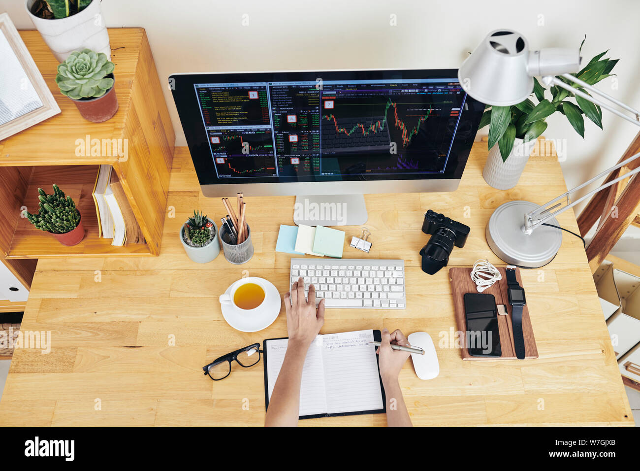 Market situation hi-res stock photography and images - Alamy