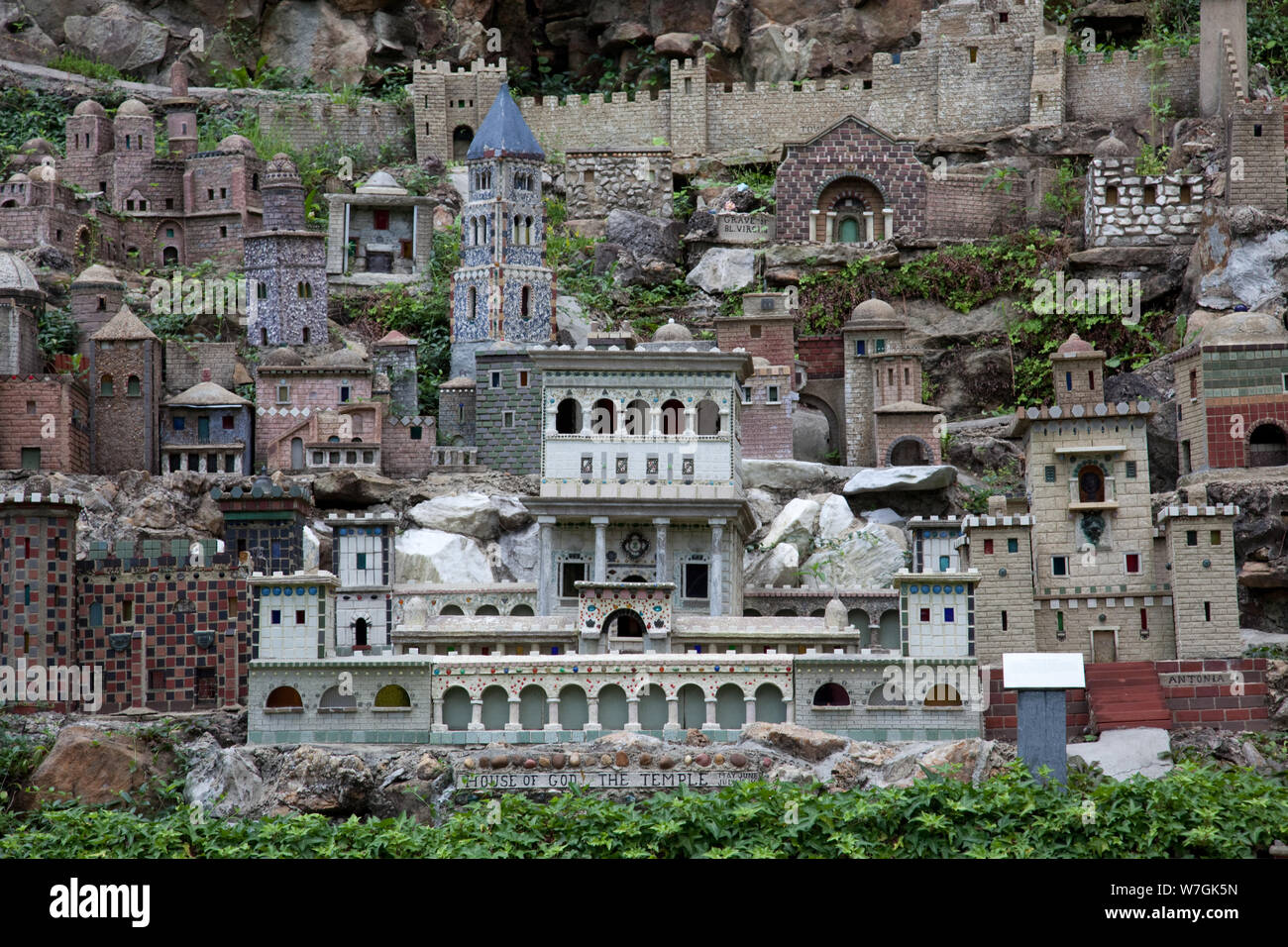 Ave Maria Grotto, Cullman, Alabama Stock Photo - Alamy