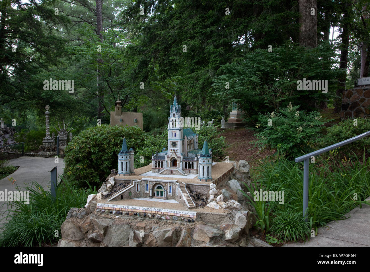 Ave Maria Grotto, Cullman, Alabama Stock Photo - Alamy