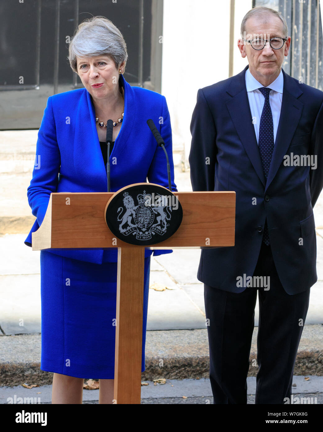 Address outside hi-res stock photography and images - Alamy