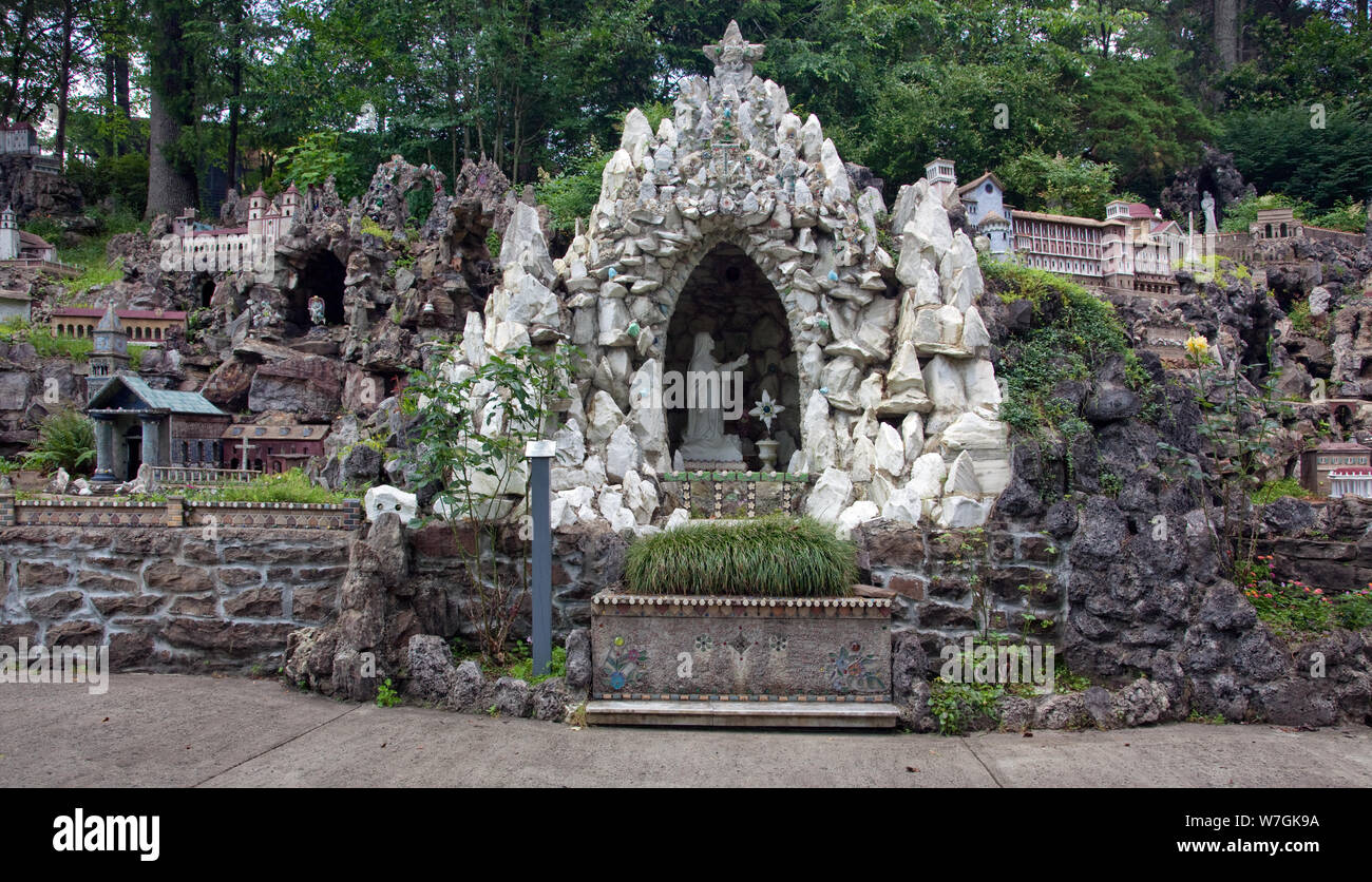 Ava maria grotto hi-res stock photography and images - Alamy