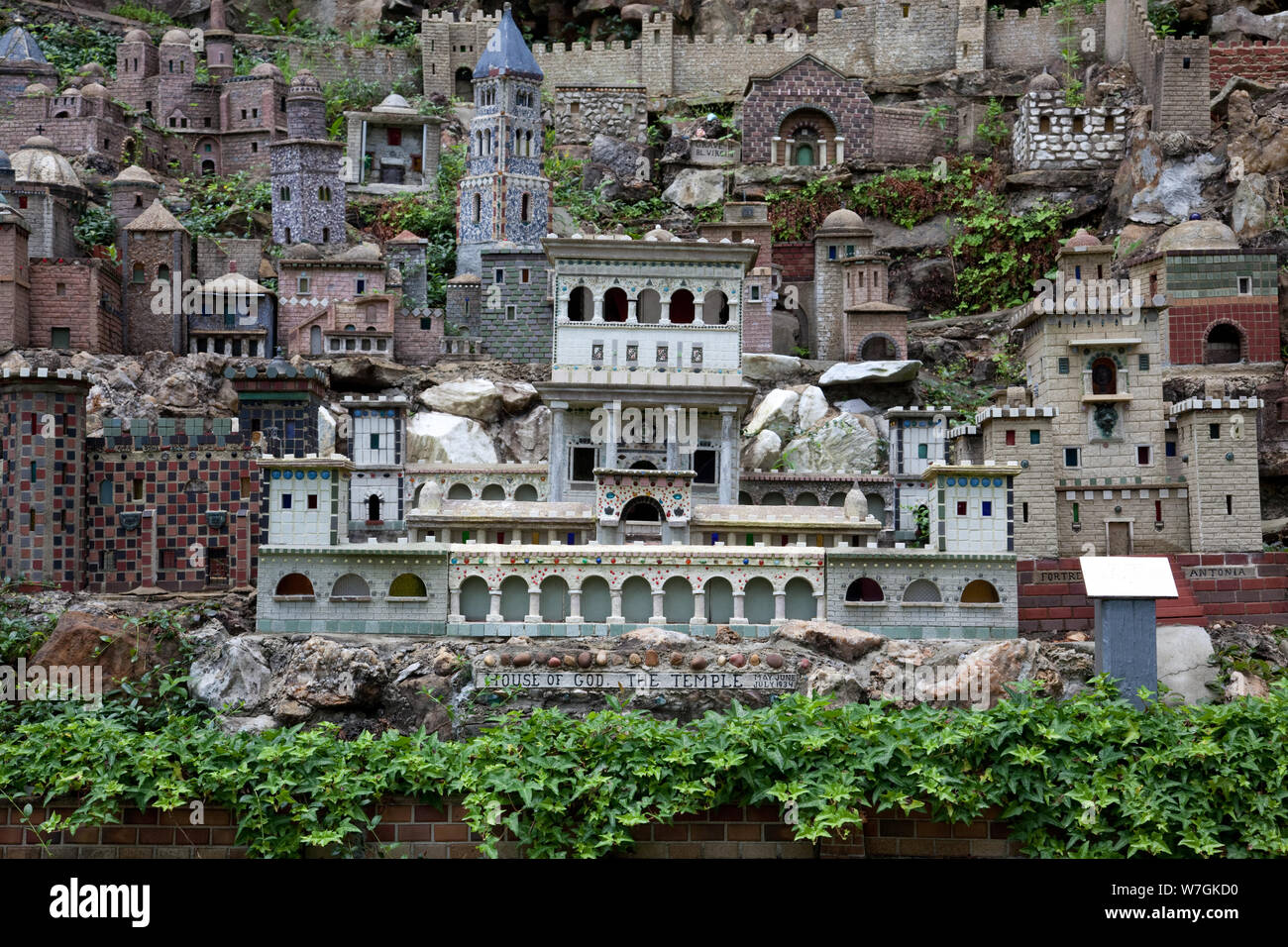 Ave Maria Grotto, Cullman, Alabama Stock Photo - Alamy