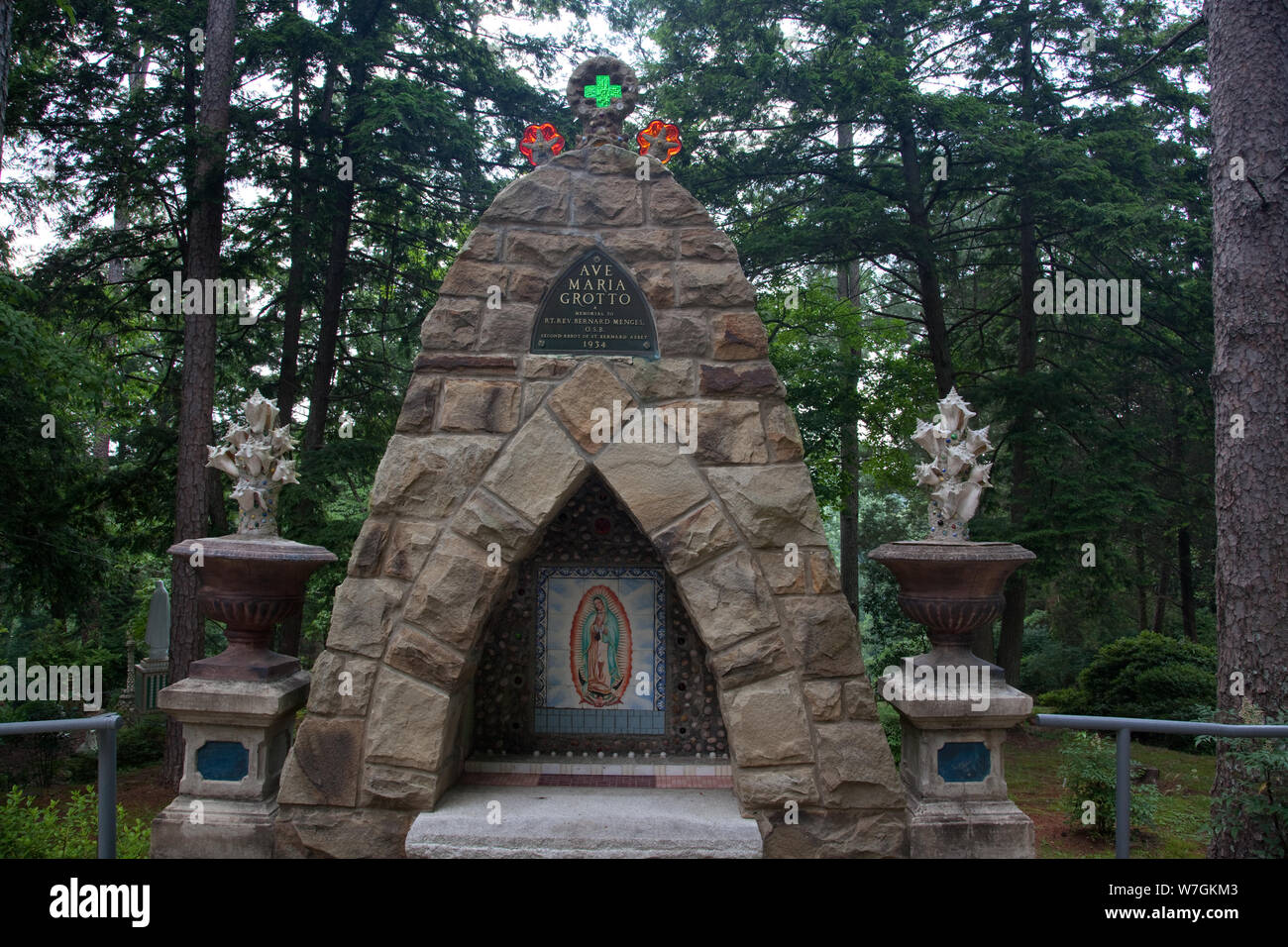 Ave Maria Grotto, Cullman, Alabama Stock Photo - Alamy