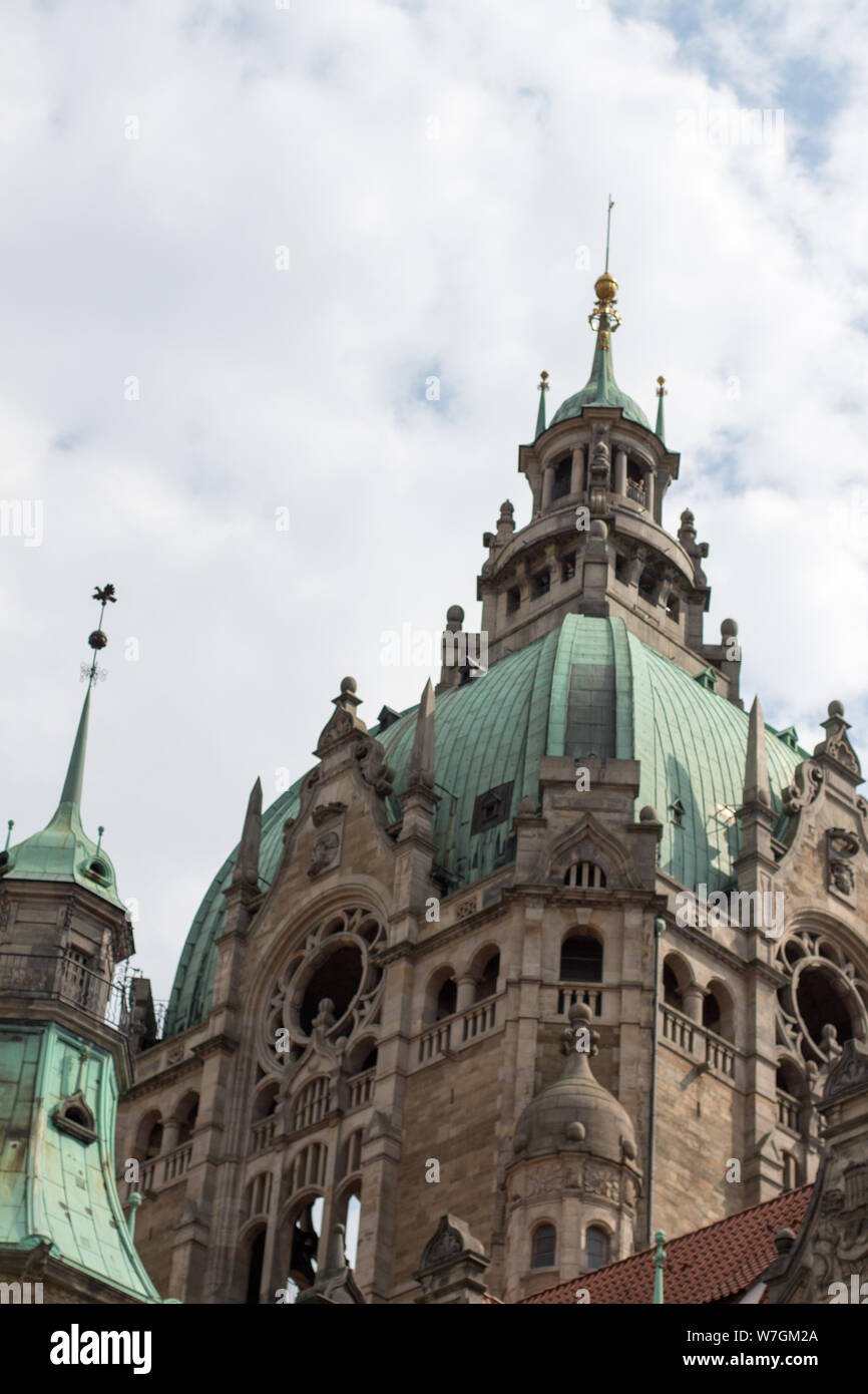 Partial closeup of Neues Rathaus Hannover, New City Hall Hannover ...