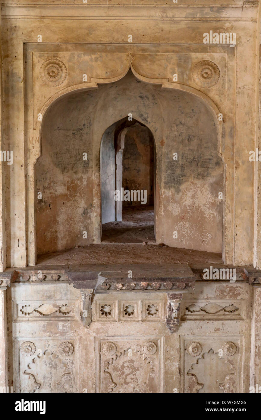 Archway in Chaturbhuj Temple of Orchha, India Stock Photo - Alamy