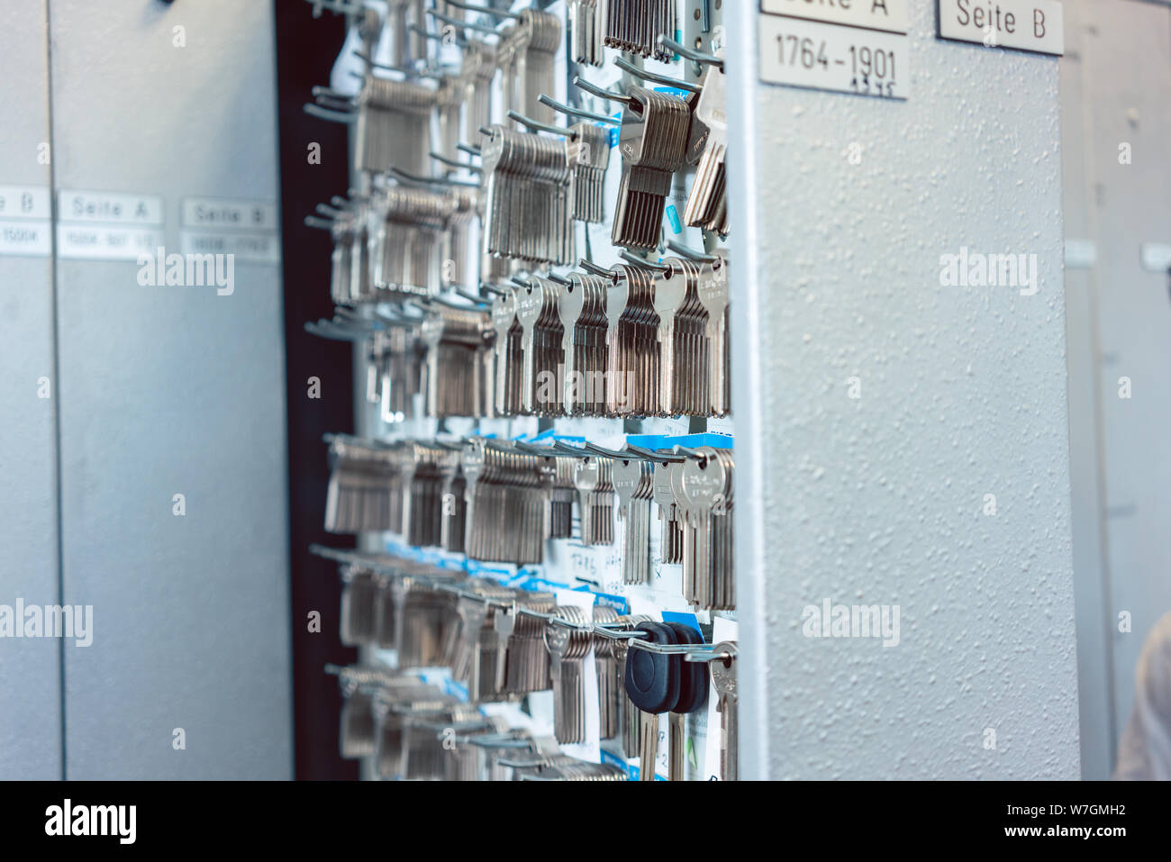 Key blanks hi-res stock photography and images - Alamy