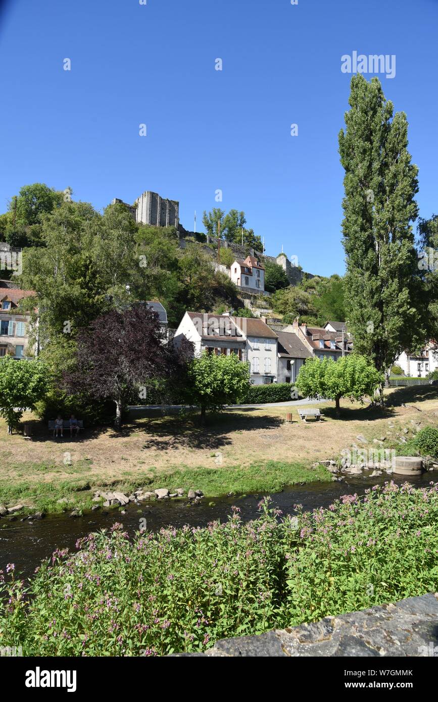 The tapestry capital of Aubusson on the River Creuse, Nouvelle ...