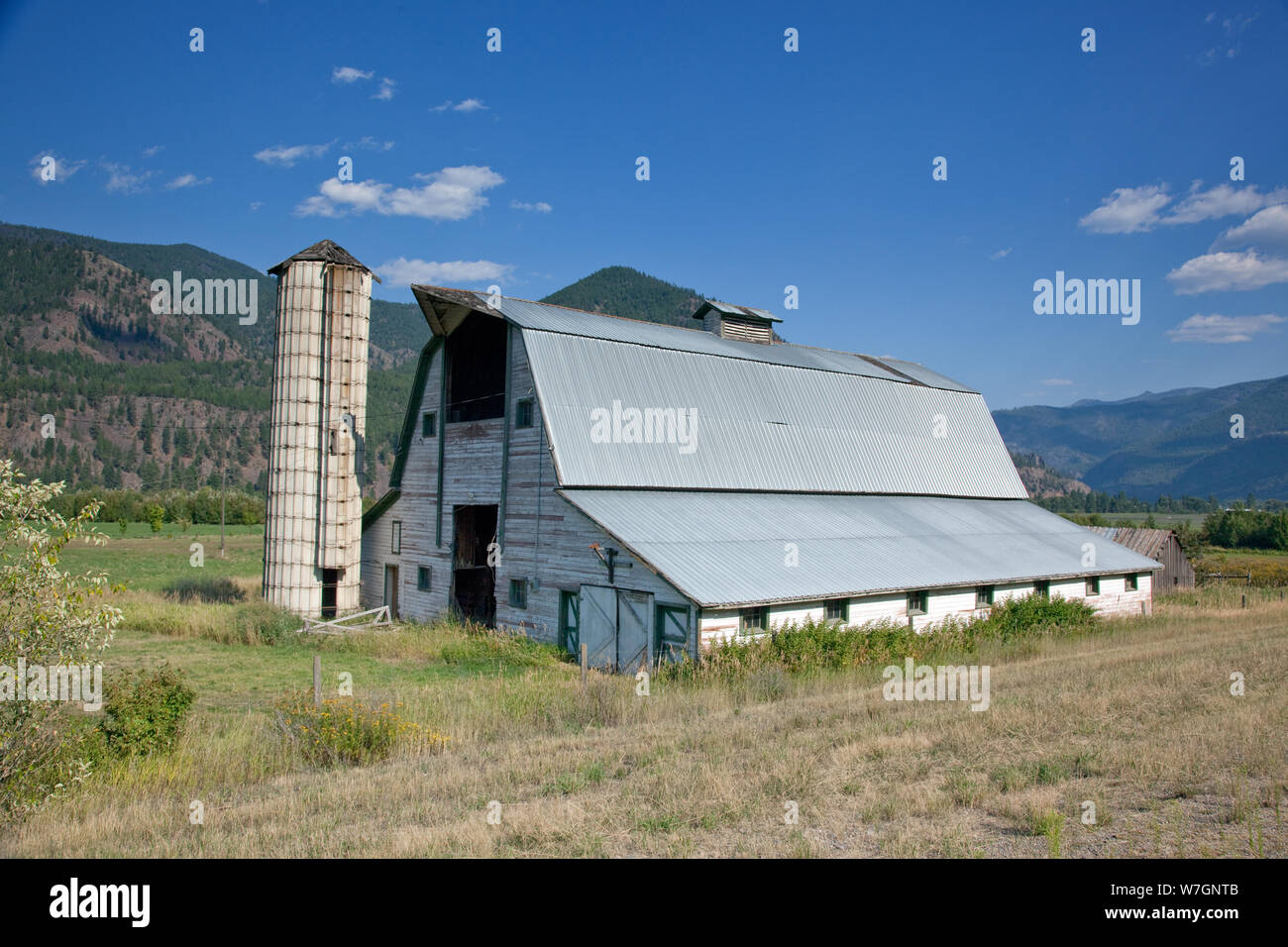 Barn, rural Montana Stock Photo - Alamy
