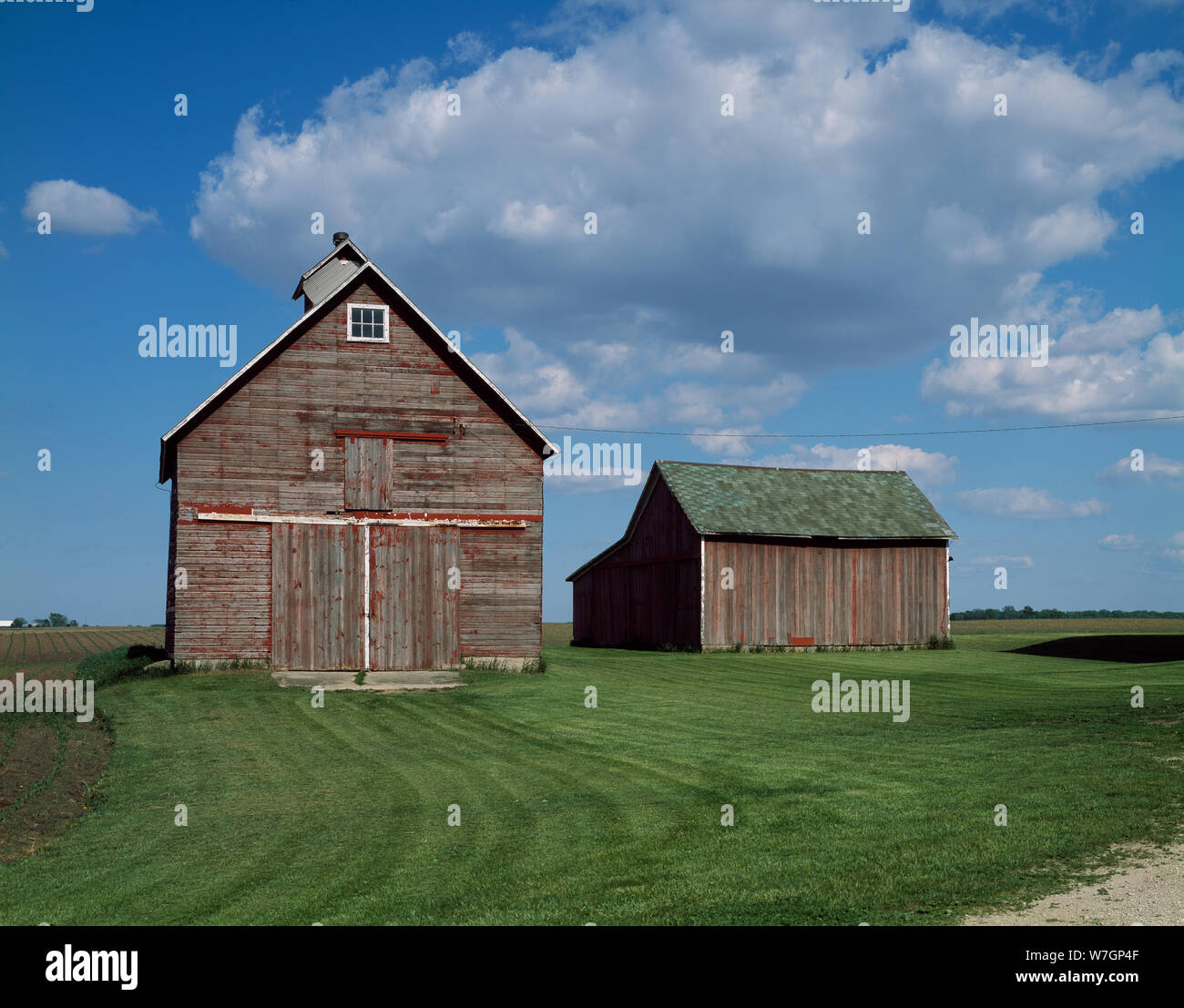 Homes in rural areas hi-res stock photography and images - Alamy