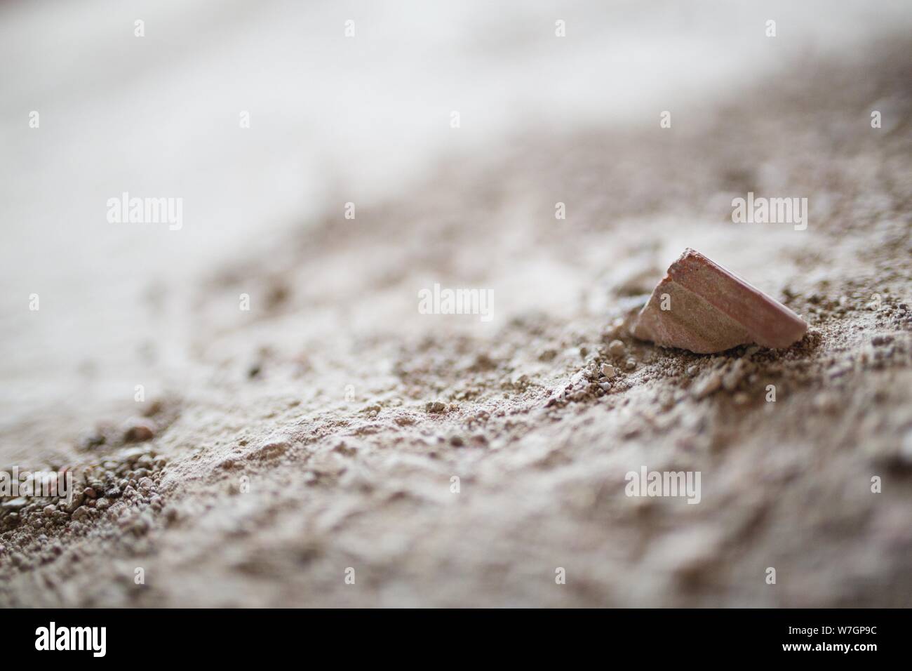 Pile of rubbles hi-res stock photography and images - Alamy