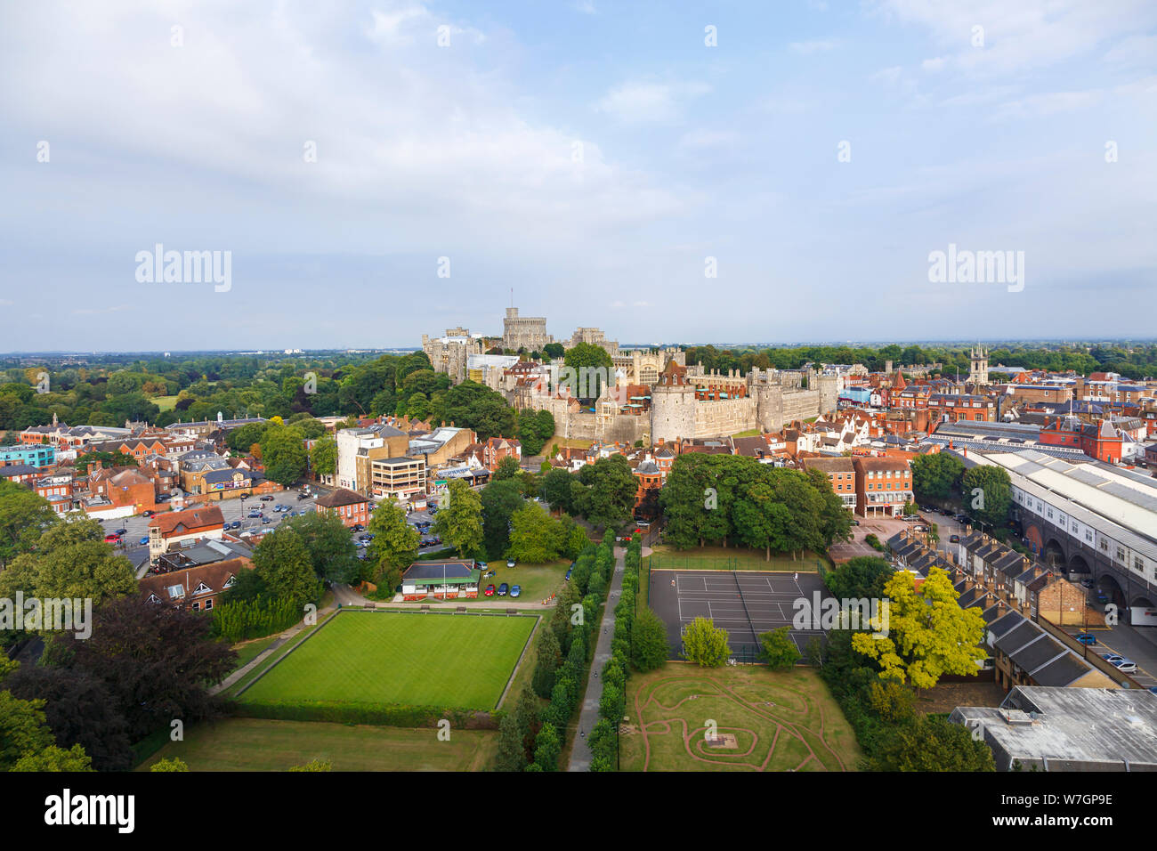 Panoramic view of royal residence and historic building Windsor Castle ...