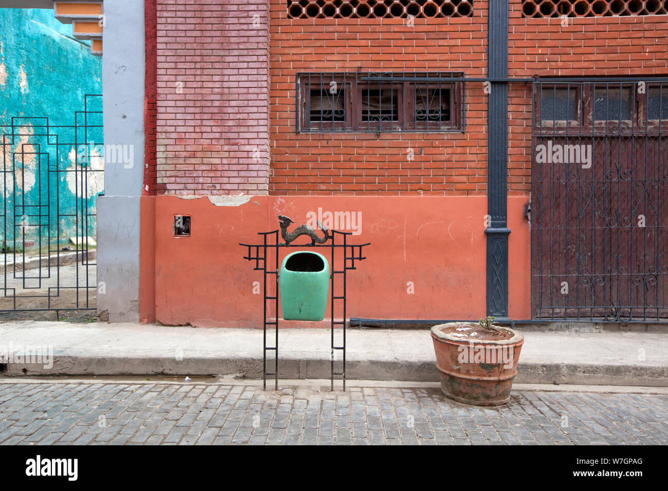 Barrio Chino: Chinatown in the Caribbean, Havana, Cuba Stock Photo - Alamy