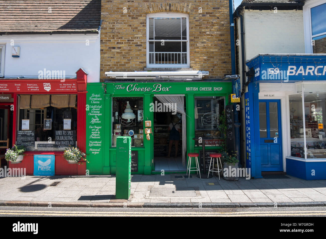 Harbour street shops in whitstable hi-res stock photography and images ...