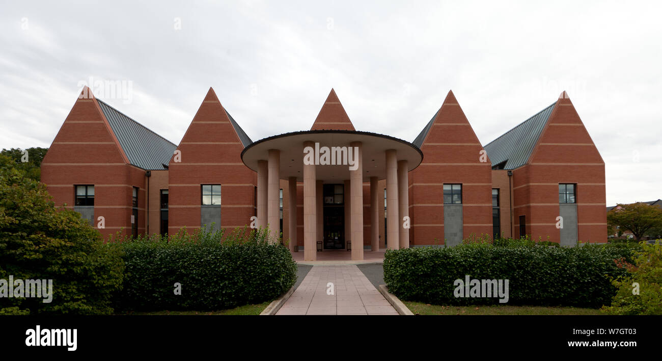 Beatley Central Library, Alexandria, Virginia Stock Photo - Alamy