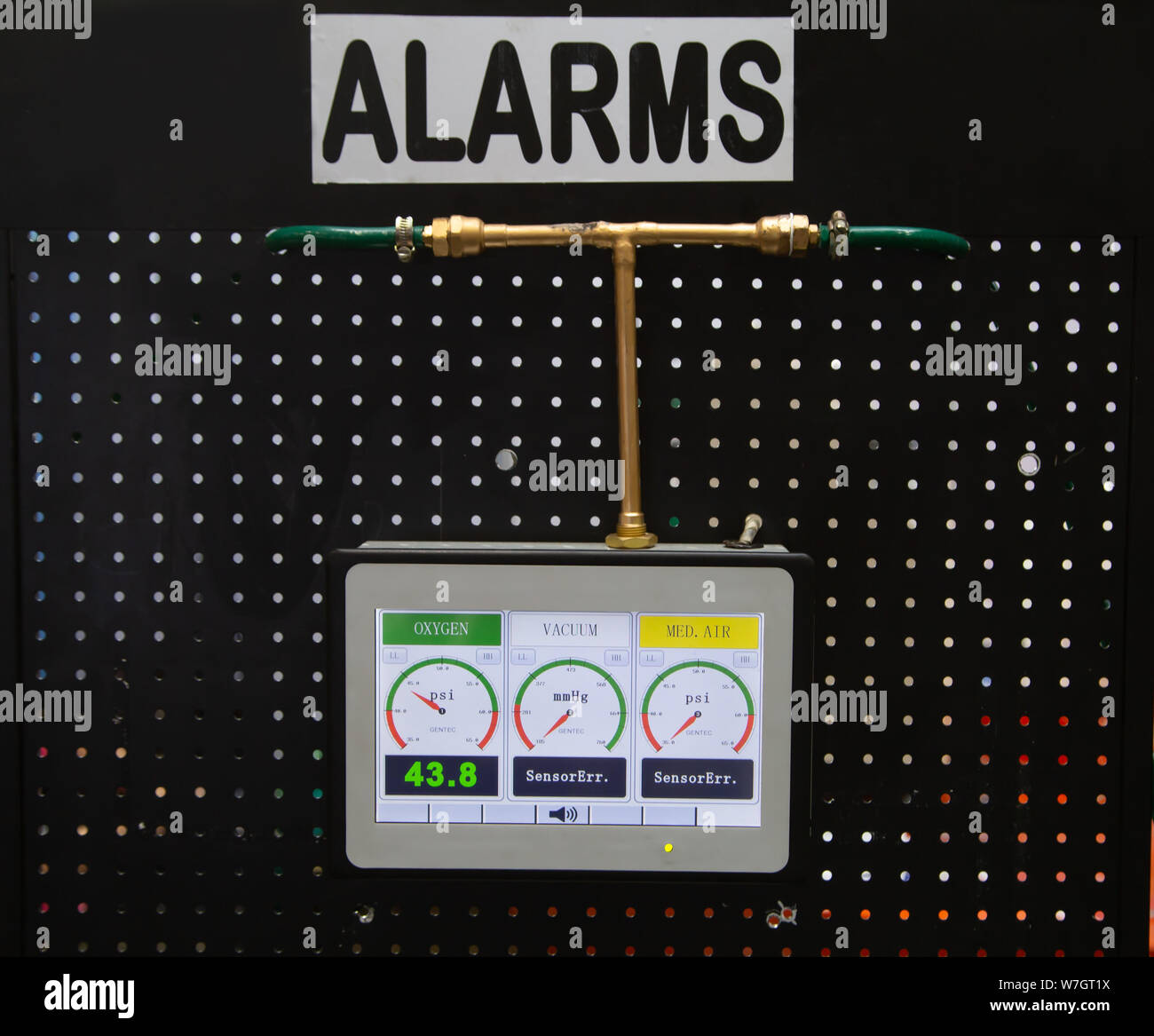 Oxygen monitor hi-res stock photography and images - Alamy