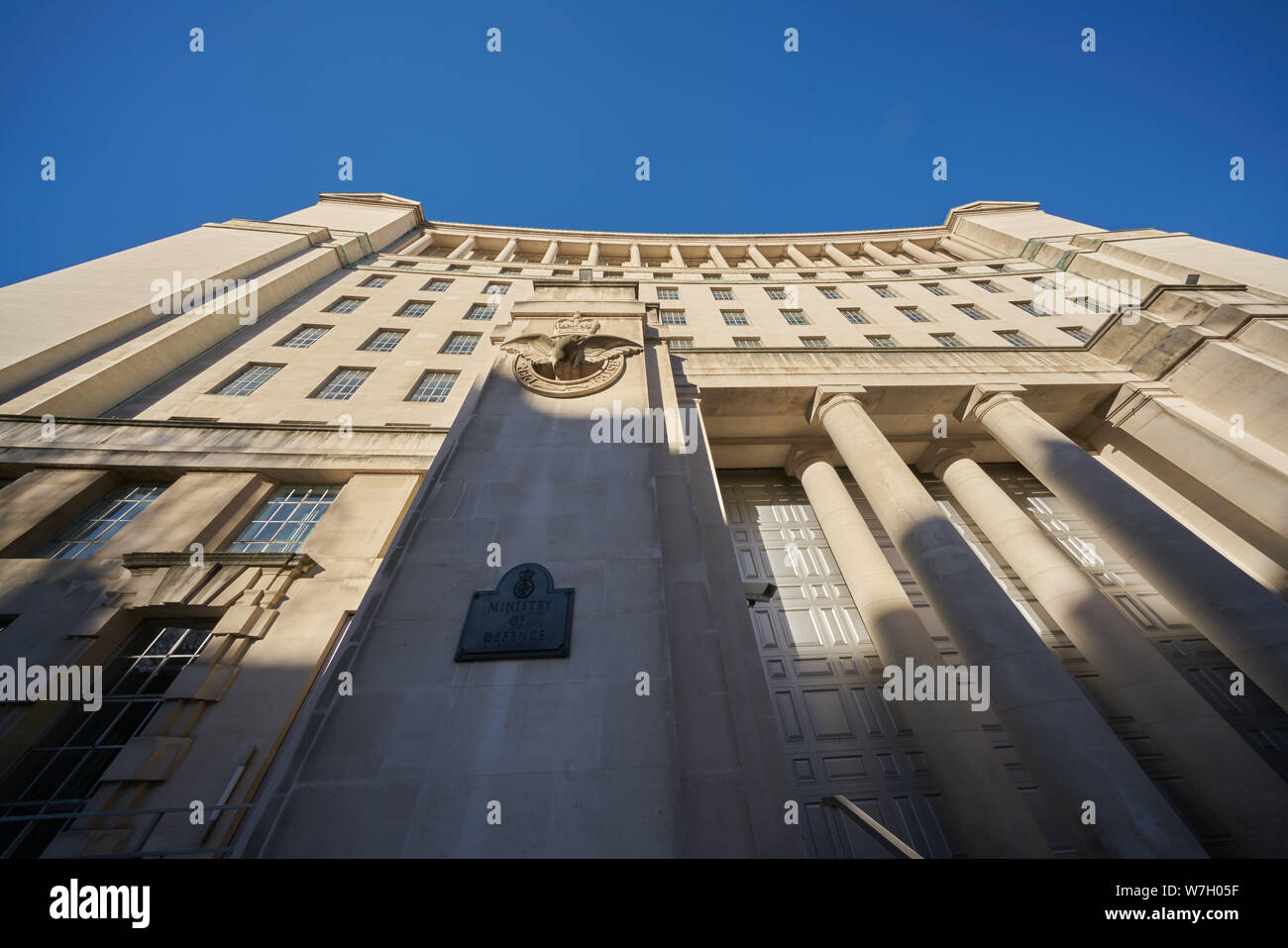 Ministry of Defence building whitehall Stock Photo - Alamy