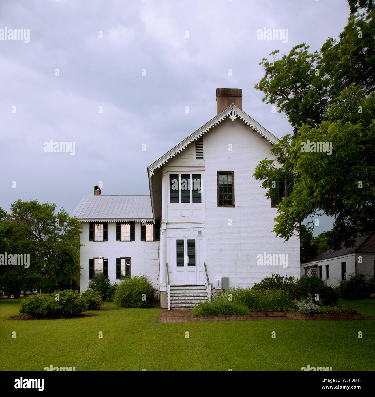 Bluff Hall is a historic residence in Demopolis, Alabama Stock Photo ...