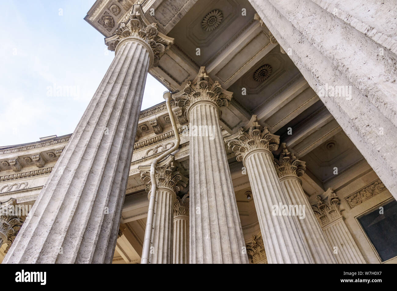 Courthouse Steps Columns